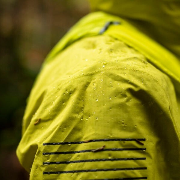 How to wash Gore-Tex clothing and restore Durable Water Repellency (DW ...